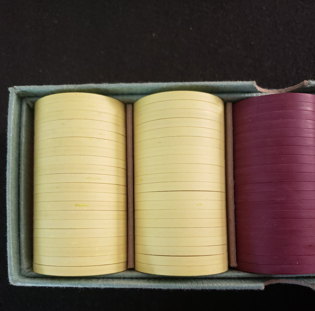Sold - (Price Drop) 100 Will's Super Gem LgKey Blank Sample Chips ...
