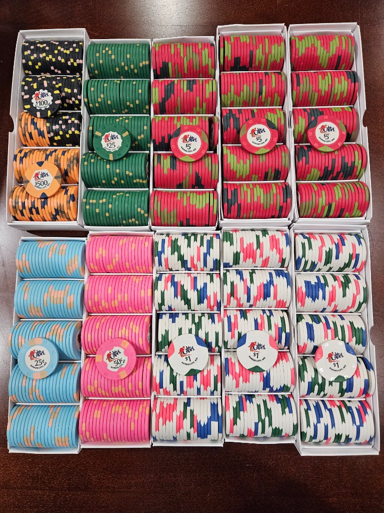Sold - IOC Tina card mold 1000 set | Poker Chip Forum