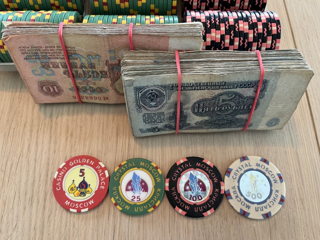 Sold - Free shipping 600 pc B&G Crystal and golden palace mixed set ...