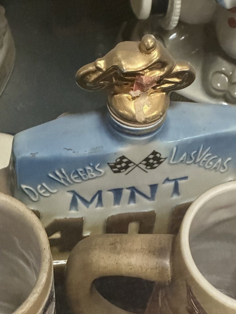 Del Webb Mint decanter | Poker Chip Forum