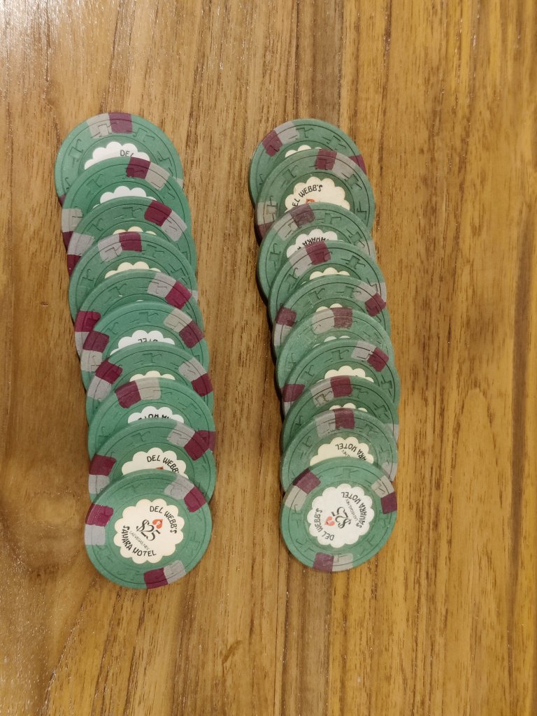 Found - Del Webb Sahara 25's | Poker Chip Forum