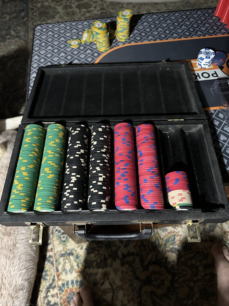 For Sale - Small Ewing mold tourney set | Poker Chip Forum