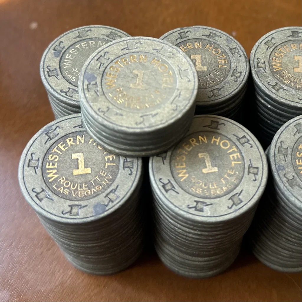 Sold - $1 per chip- Western Hotel Roulette $1 – Metallic Gold Paulson H ...