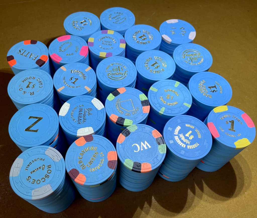 Do you prefer blue chips as $1s or white chips? | Poker Chip Forum