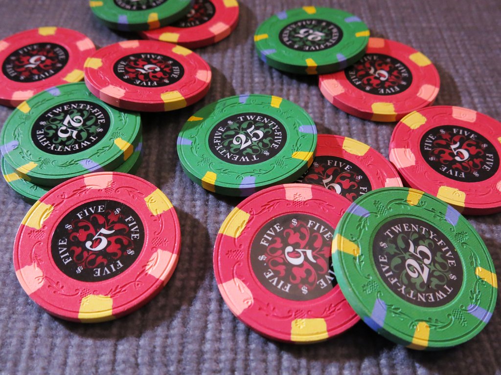 Sold - Paulson Le Noir 5's & 25's | Poker Chip Forum
