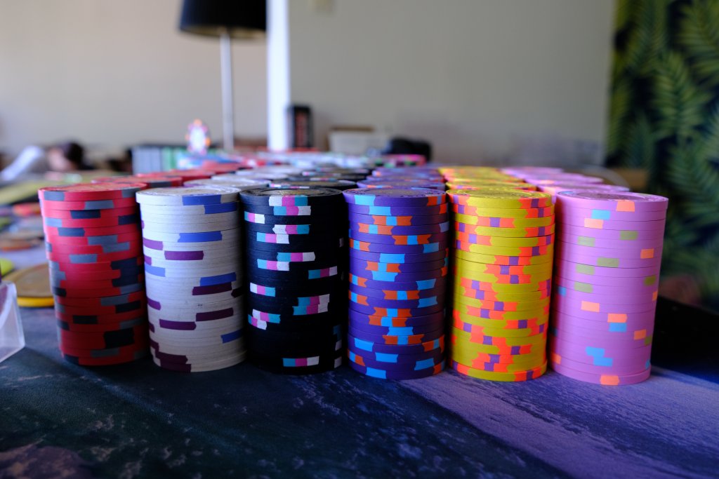 "Arawak" Paulson Custom set | Poker Chip Forum